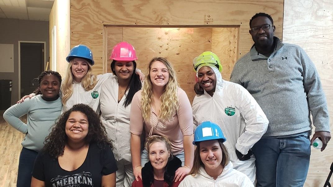 Smash & Axe Throwing Room | Book Now Springfield MO